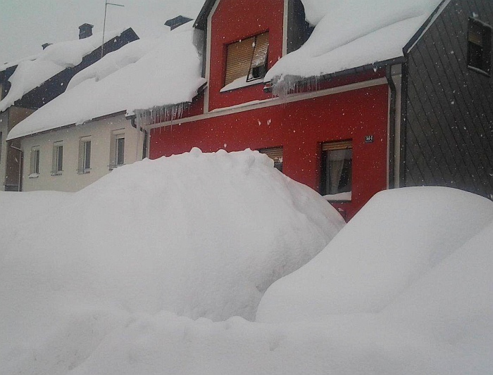 Čudesni prizori iz Delnica: Najveći snijeg zadnjih 30 godina (FOTO ...