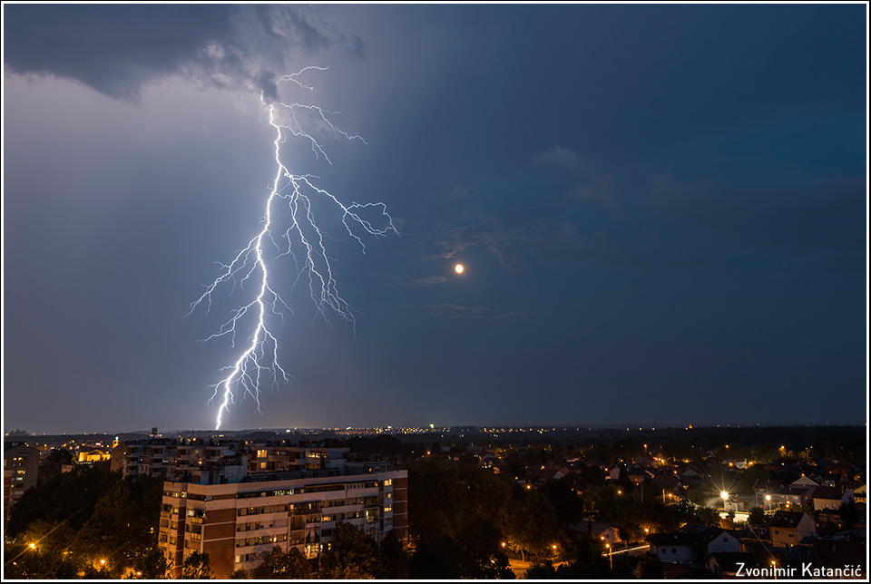 Predfrontalne oluje | Crometeo